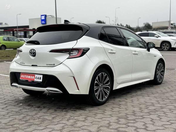 White Toyota Corolla 2019 in Vilnius, with an engine capacity of 1.99 L and mileage of 91 thousand km for 17200 €, photo 7 on AUTOMOTO.COM.LV