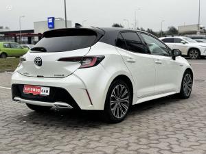 White Toyota Corolla 2019 in Vilnius, with an engine capacity of 1.99 L and mileage of 91 thousand km for 17200 €, photo 7 on AUTOMOTO.COM.LV
