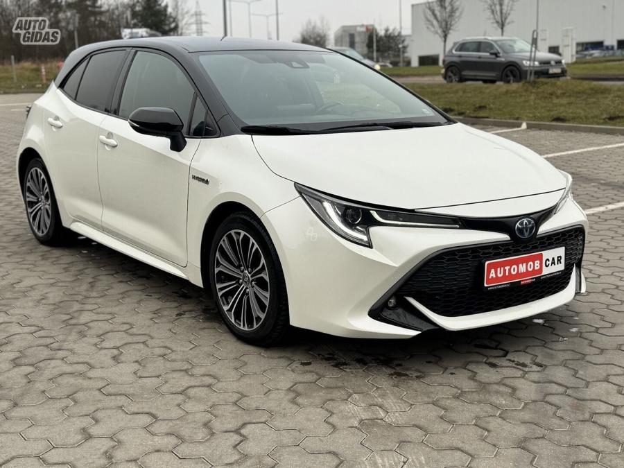 Balts Toyota Corolla 2019 Viļņa, ar dzinēja tilpumu 2.00 L un nobraukumu 91 tūkst. km par 16950 €, foto 3 vietnē AUTOMOTO.COM.LV