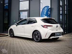 Balts Toyota Corolla 2019 Marijampole, ar dzinēja tilpumu 1.80 L un nobraukumu 64 tūkst. km par 18950 €, foto 11 vietnē AUTOMOTO.COM.LV