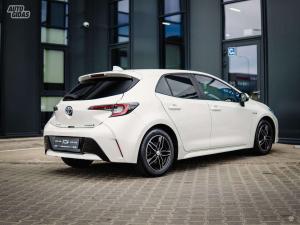 Balts Toyota Corolla 2019 Marijampole, ar dzinēja tilpumu 1.80 L un nobraukumu 64 tūkst. km par 18950 €, foto 12 vietnē AUTOMOTO.COM.LV