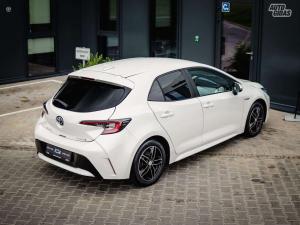 Balts Toyota Corolla 2019 Marijampole, ar dzinēja tilpumu 1.80 L un nobraukumu 64 tūkst. km par 18950 €, foto 14 vietnē AUTOMOTO.COM.LV