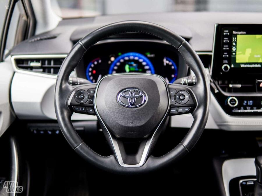 Balts Toyota Corolla 2019 Marijampole, ar dzinēja tilpumu 1.80 L un nobraukumu 64 tūkst. km par 18950 €, foto 20 vietnē AUTOMOTO.COM.LV