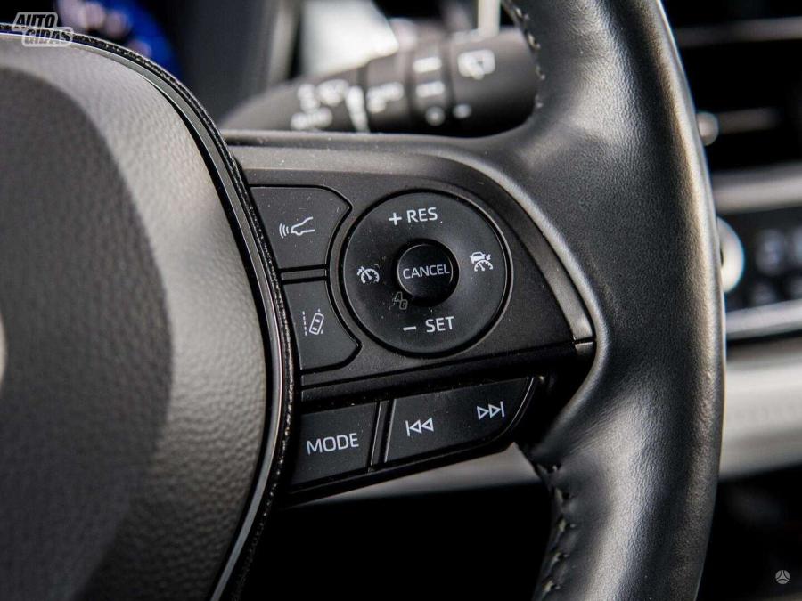 Balts Toyota Corolla 2019 Marijampole, ar dzinēja tilpumu 1.80 L un nobraukumu 64 tūkst. km par 18950 €, foto 33 vietnē AUTOMOTO.COM.LV