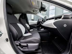 Balts Toyota Corolla 2019 Marijampole, ar dzinēja tilpumu 1.80 L un nobraukumu 64 tūkst. km par 18950 €, foto 38 vietnē AUTOMOTO.COM.LV