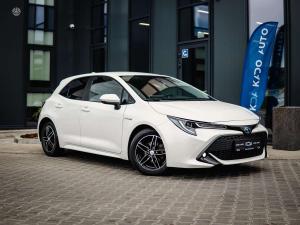 Balts Toyota Corolla 2019 Kauņa, ar dzinēja tilpumu 1.80 L un nobraukumu 64 tūkst. km par 17950 €, foto  vietnē AUTOMOTO.COM.LV