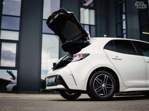 Balts Toyota Corolla 2019 Kauņa, ar dzinēja tilpumu 1.80 L un nobraukumu 64 tūkst. km par 17950 €, foto 16 vietnē AUTOMOTO.COM.LV