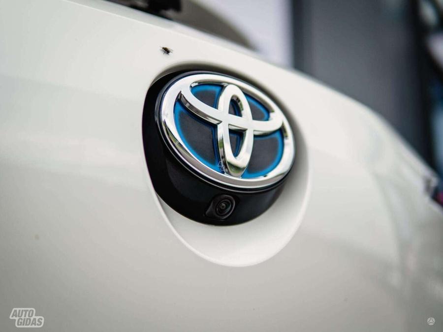 Balts Toyota Corolla 2019 Kauņa, ar dzinēja tilpumu 1.80 L un nobraukumu 64 tūkst. km par 17950 €, foto 17 vietnē AUTOMOTO.COM.LV
