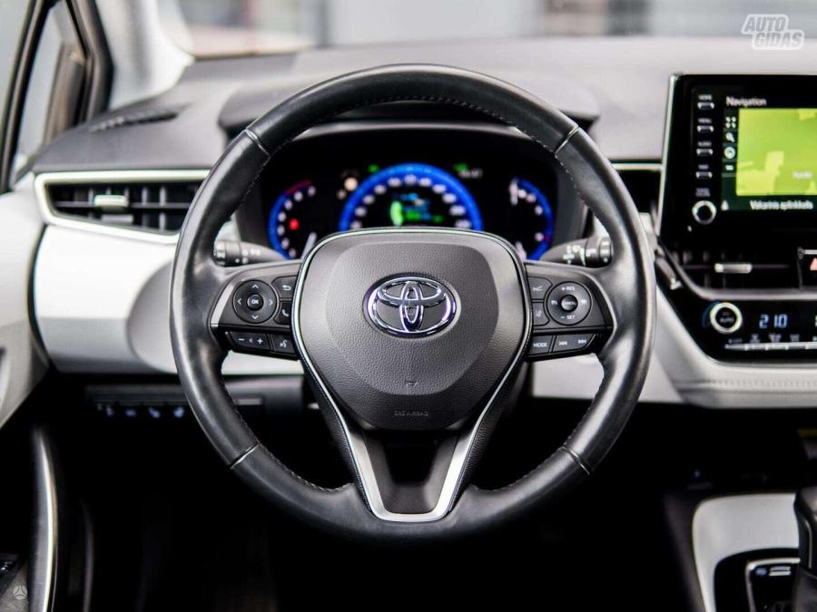 Balts Toyota Corolla 2019 Kauņa, ar dzinēja tilpumu 1.80 L un nobraukumu 64 tūkst. km par 17950 €, foto 20 vietnē AUTOMOTO.COM.LV