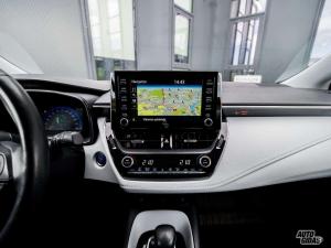 Balts Toyota Corolla 2019 Kauņa, ar dzinēja tilpumu 1.80 L un nobraukumu 64 tūkst. km par 17950 €, foto 23 vietnē AUTOMOTO.COM.LV