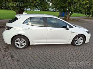 Balts Toyota Corolla 2019 Rīga, ar dzinēja tilpumu 1.80 L un nobraukumu 137 tūkst. km par 14500 €, foto 3 vietnē AUTOMOTO.COM.LV