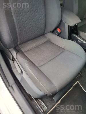 Balts Toyota Corolla 2019 Rīga, ar dzinēja tilpumu 1.80 L un nobraukumu 137 tūkst. km par 14500 €, foto 13 vietnē AUTOMOTO.COM.LV