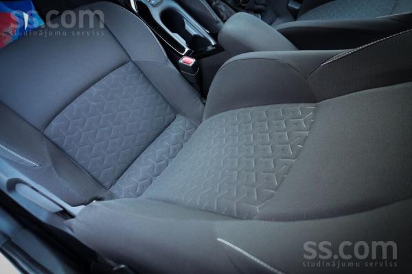 White Toyota Corolla 2019 in Riga, with an engine capacity of 1.80 L and mileage of 169 thousand km for 15790 €, photo 9 on AUTOMOTO.COM.LV