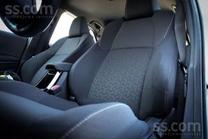 White Toyota Corolla 2019 in Riga, with an engine capacity of 1.80 L and mileage of 169 thousand km for 15790 €, photo 11 on AUTOMOTO.COM.LV