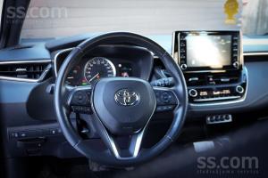 White Toyota Corolla 2019 in Riga, with an engine capacity of 1.80 L and mileage of 169 thousand km for 15790 €, photo 18 on AUTOMOTO.COM.LV