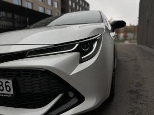 White Toyota Corolla 2020 in Riga, with an engine capacity of 2.00 L and mileage of 90 thousand km for 18500 €, photo 6 on AUTOMOTO.COM.LV