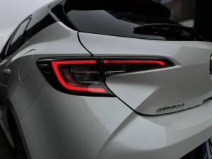 White Toyota Corolla 2020 in Riga, with an engine capacity of 2.00 L and mileage of 90 thousand km for 18500 €, photo 7 on AUTOMOTO.COM.LV
