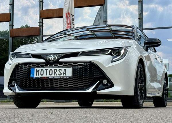 Balts Toyota Corolla 2020 Kauņa, ar dzinēja tilpumu 1.80 L un nobraukumu 117 tūkst. km par 17890 €, foto 1 vietnē AUTOMOTO.COM.LV