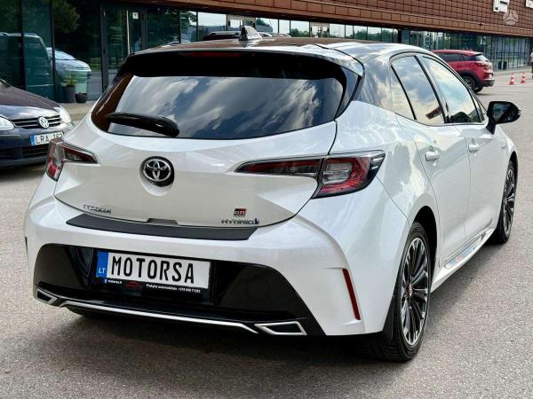 Balts Toyota Corolla 2020 Kauņa, ar dzinēja tilpumu 1.80 L un nobraukumu 117 tūkst. km par 17890 €, foto 5 vietnē AUTOMOTO.COM.LV