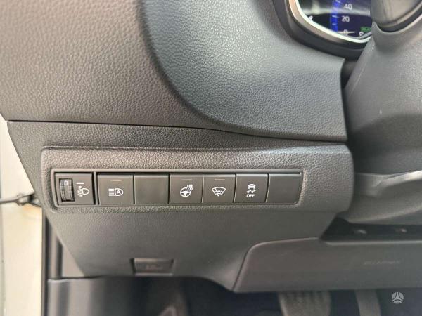 Balts Toyota Corolla 2020 Kauņa, ar dzinēja tilpumu 1.80 L un nobraukumu 117 tūkst. km par 17890 €, foto 10 vietnē AUTOMOTO.COM.LV