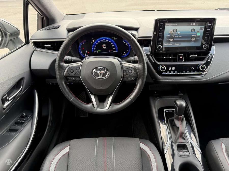 Balts Toyota Corolla 2020 Kauņa, ar dzinēja tilpumu 1.80 L un nobraukumu 117 tūkst. km par 17890 €, foto 13 vietnē AUTOMOTO.COM.LV