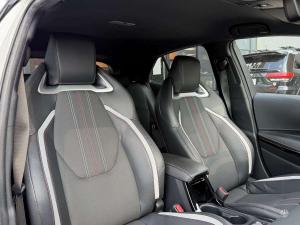 Balts Toyota Corolla 2020 Kauņa, ar dzinēja tilpumu 1.80 L un nobraukumu 117 tūkst. km par 17890 €, foto 26 vietnē AUTOMOTO.COM.LV