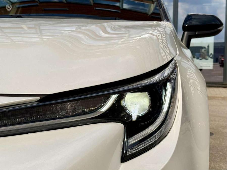Balts Toyota Corolla 2020 Kauņa, ar dzinēja tilpumu 1.80 L un nobraukumu 117 tūkst. km par 17890 €, foto 36 vietnē AUTOMOTO.COM.LV