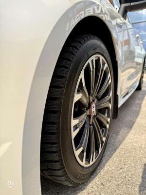 Balts Toyota Corolla 2020 Kauņa, ar dzinēja tilpumu 1.80 L un nobraukumu 117 tūkst. km par 17890 €, foto 37 vietnē AUTOMOTO.COM.LV