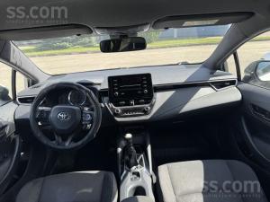 Белый Тойота Королла 2020 в Рига, объемом двигателя 1.20 л и пробегом 280 тыс. км за 8500 €, фото 5 на AUTOMOTO.COM.LV