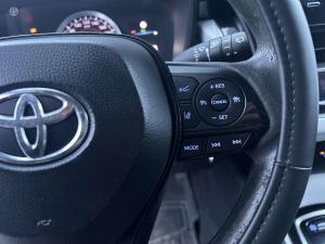 White Toyota Corolla 2020 in Klaipeda, with an engine capacity of 1.20 L and mileage of 250 thousand km for 9100 €, photo 17 on AUTOMOTO.COM.LV