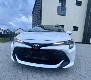 White Toyota Corolla 2020 in Klaipeda, with an engine capacity of 1.20 L and mileage of 250 thousand km for 9100 €, photo 21 on AUTOMOTO.COM.LV