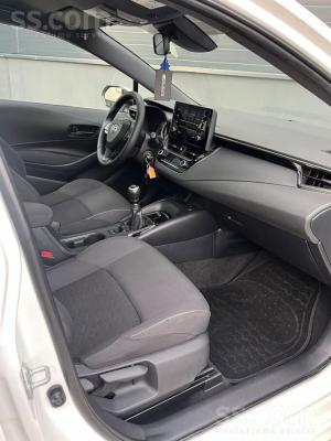 Balts Toyota Corolla 2020 Rīga, ar dzinēja tilpumu 1.20 L un nobraukumu 234 tūkst. km par 8500 €, foto 32 vietnē AUTOMOTO.COM.LV