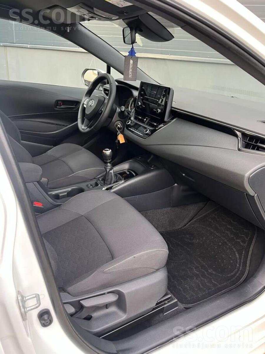Balts Toyota Corolla 2020 Rīga, ar dzinēja tilpumu 1.20 L un nobraukumu 234 tūkst. km par 8500 €, foto 32 vietnē AUTOMOTO.COM.LV