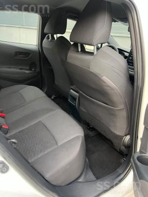 Balts Toyota Corolla 2020 Rīga, ar dzinēja tilpumu 1.20 L un nobraukumu 234 tūkst. km par 8500 €, foto 33 vietnē AUTOMOTO.COM.LV