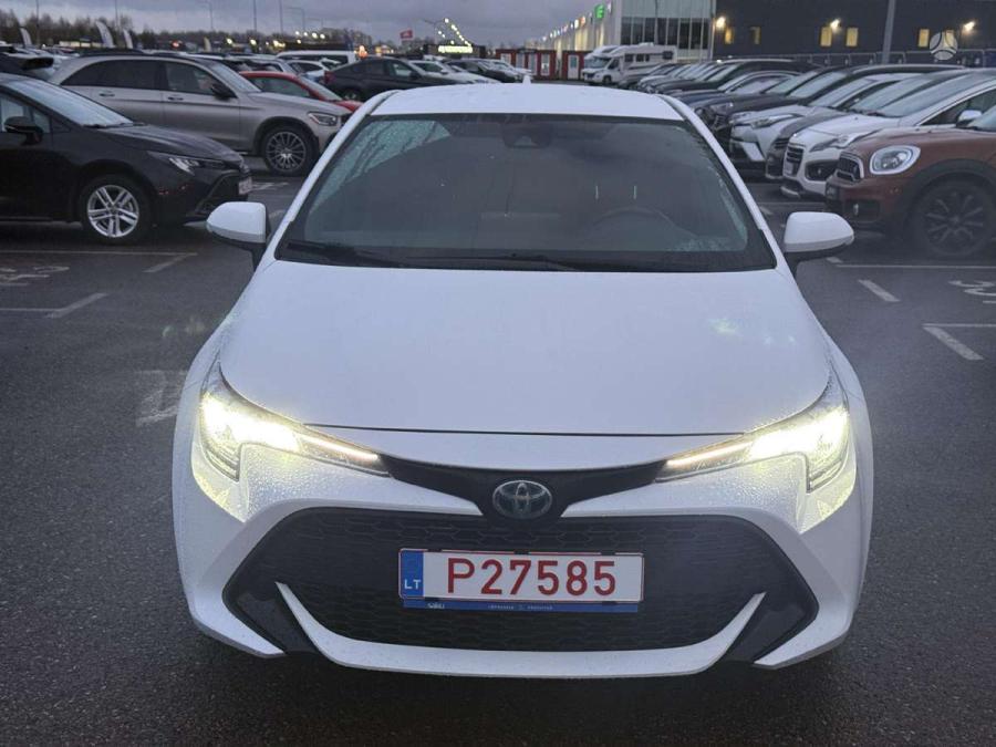 Balts Toyota Corolla 2021 Viļņa, ar dzinēja tilpumu 1.80 L un nobraukumu 179 tūkst. km par 13500 €, foto 2 vietnē AUTOMOTO.COM.LV