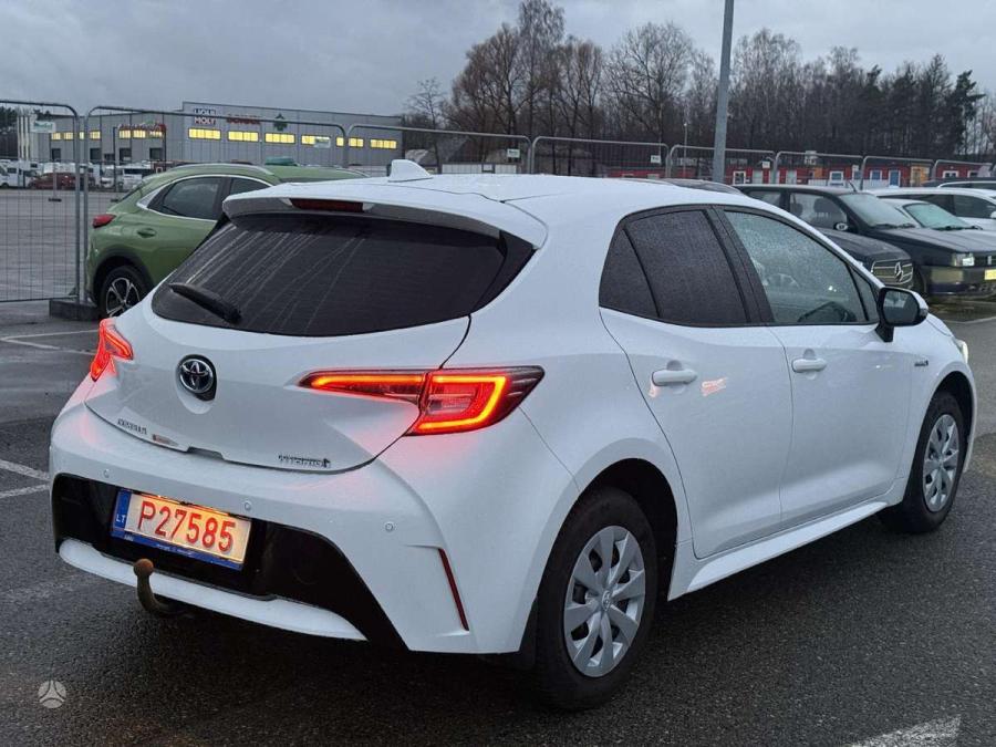 Balts Toyota Corolla 2021 Viļņa, ar dzinēja tilpumu 1.80 L un nobraukumu 179 tūkst. km par 13500 €, foto 5 vietnē AUTOMOTO.COM.LV