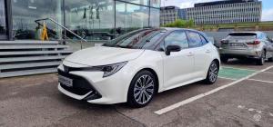 Balts Toyota Corolla 2021 Viļņa, ar dzinēja tilpumu 1.99 L un nobraukumu 69 tūkst. km par 18600 €, foto 2 vietnē AUTOMOTO.COM.LV