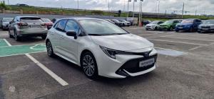 Balts Toyota Corolla 2021 Viļņa, ar dzinēja tilpumu 1.99 L un nobraukumu 69 tūkst. km par 18600 €, foto 3 vietnē AUTOMOTO.COM.LV
