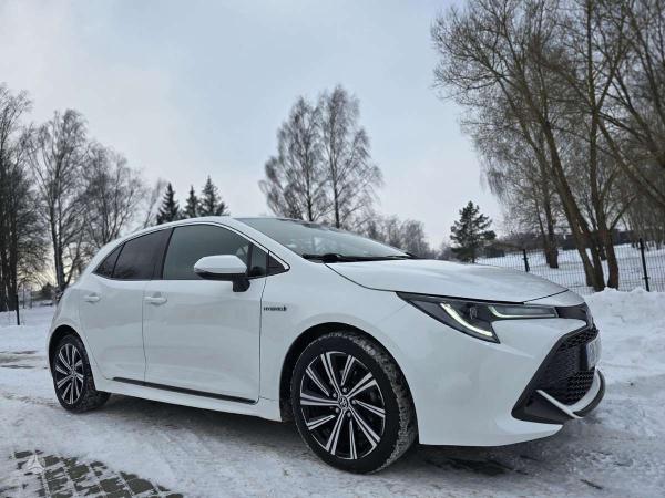 Balts Toyota Corolla 2021 Tauragė, ar dzinēja tilpumu 1.80 L un nobraukumu 178 tūkst. km par 13700 €, foto 9 vietnē AUTOMOTO.COM.LV