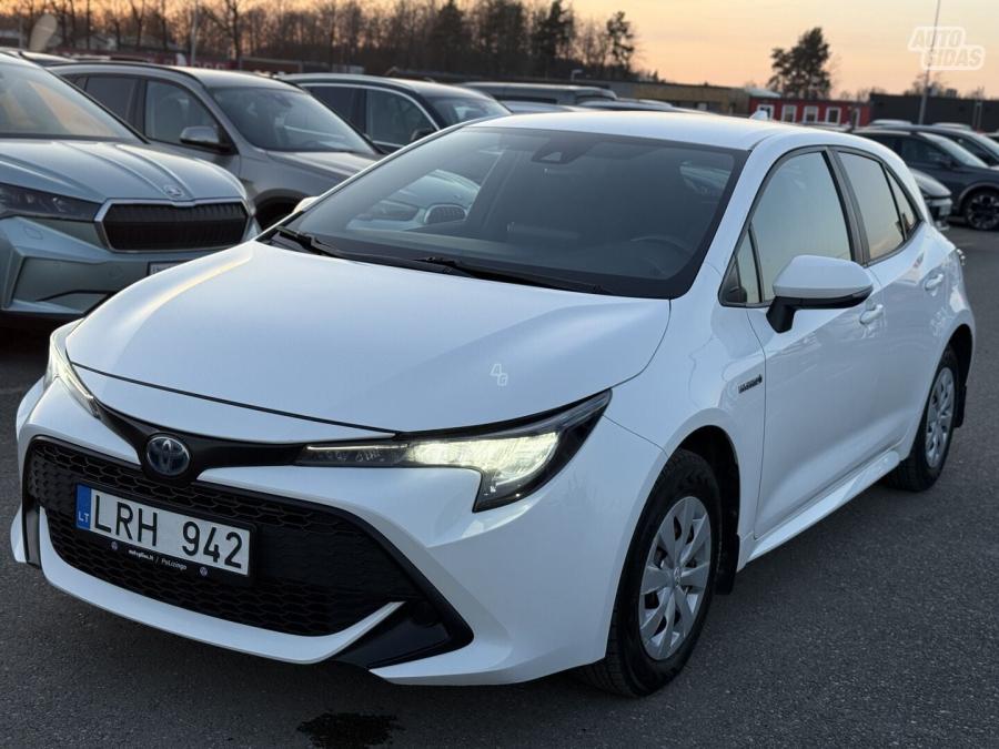 Balts Toyota Corolla 2021 Viļņa, ar dzinēja tilpumu 1.80 L un nobraukumu 201 tūkst. km par 13100 €, foto 1 vietnē AUTOMOTO.COM.LV