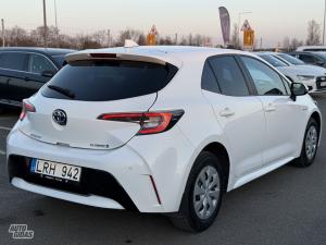 Balts Toyota Corolla 2021 Viļņa, ar dzinēja tilpumu 1.80 L un nobraukumu 201 tūkst. km par 13100 €, foto 2 vietnē AUTOMOTO.COM.LV