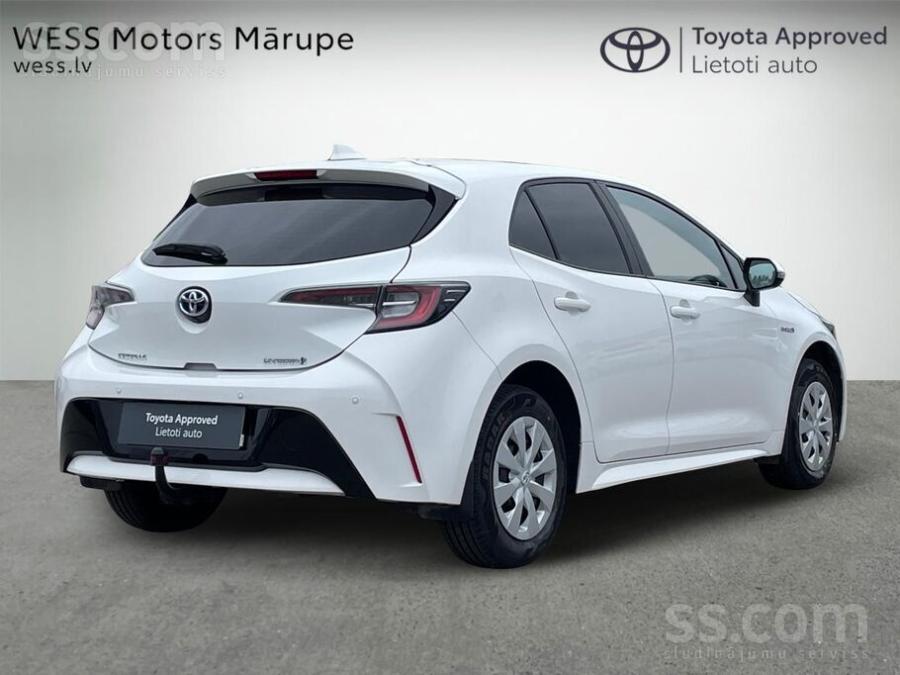 Balts Toyota Corolla 2021 Rīga, ar dzinēja tilpumu 1.80 L un nobraukumu 115 tūkst. km par 15990 €, foto 3 vietnē AUTOMOTO.COM.LV