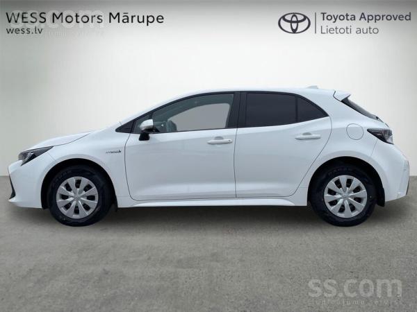 Balts Toyota Corolla 2021 Rīga, ar dzinēja tilpumu 1.80 L un nobraukumu 115 tūkst. km par 15990 €, foto 3 vietnē AUTOMOTO.COM.LV