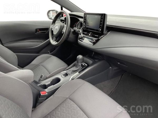 Balts Toyota Corolla 2021 Rīga, ar dzinēja tilpumu 1.80 L un nobraukumu 115 tūkst. km par 15990 €, foto 6 vietnē AUTOMOTO.COM.LV