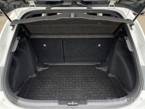 Balts Toyota Corolla 2021 Rīga, ar dzinēja tilpumu 1.80 L un nobraukumu 115 tūkst. km par 15990 €, foto 11 vietnē AUTOMOTO.COM.LV