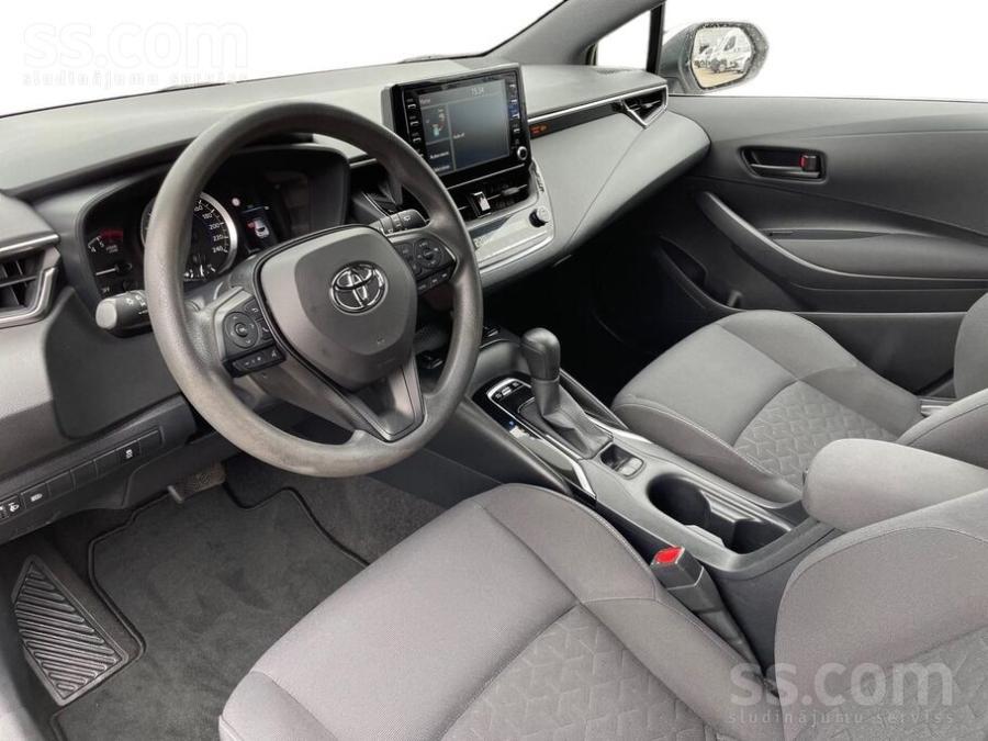 Balts Toyota Corolla 2021 Rīga, ar dzinēja tilpumu 1.80 L un nobraukumu 115 tūkst. km par 15990 €, foto 12 vietnē AUTOMOTO.COM.LV