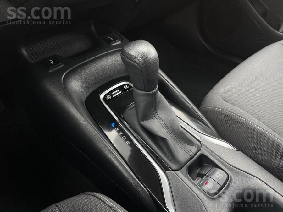 Balts Toyota Corolla 2021 Rīga, ar dzinēja tilpumu 1.80 L un nobraukumu 115 tūkst. km par 15990 €, foto 21 vietnē AUTOMOTO.COM.LV