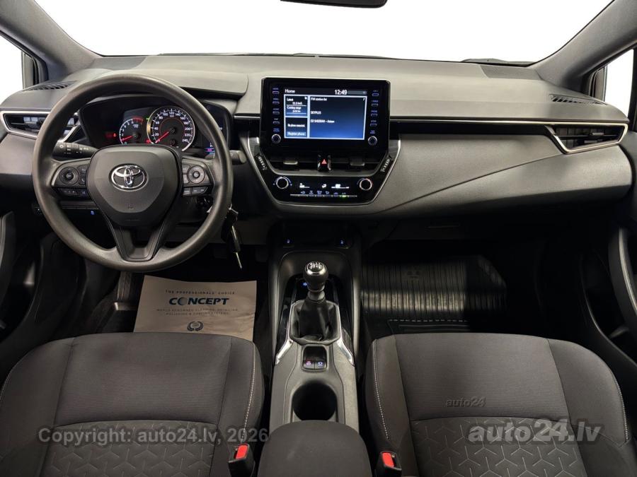White Toyota Corolla 2021 in Tartu, with an engine capacity of 1.20 L and mileage of 90 thousand km for 13990 €, photo 9 on AUTOMOTO.COM.LV