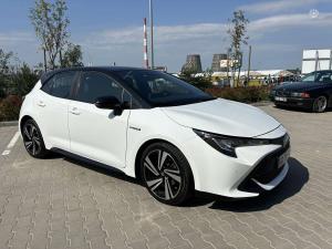 Белый Тойота Королла 2021 в Вильнюс, объемом двигателя 1.80 л и пробегом 190 тыс. км за 14200 €, фото 3 на AUTOMOTO.COM.LV