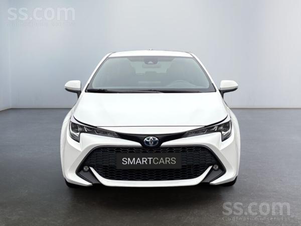 White Toyota Corolla 2022 in Riga, with an engine capacity of 1.80 L and mileage of 103 thousand km for 15920 €, photo 8 on AUTOMOTO.COM.LV